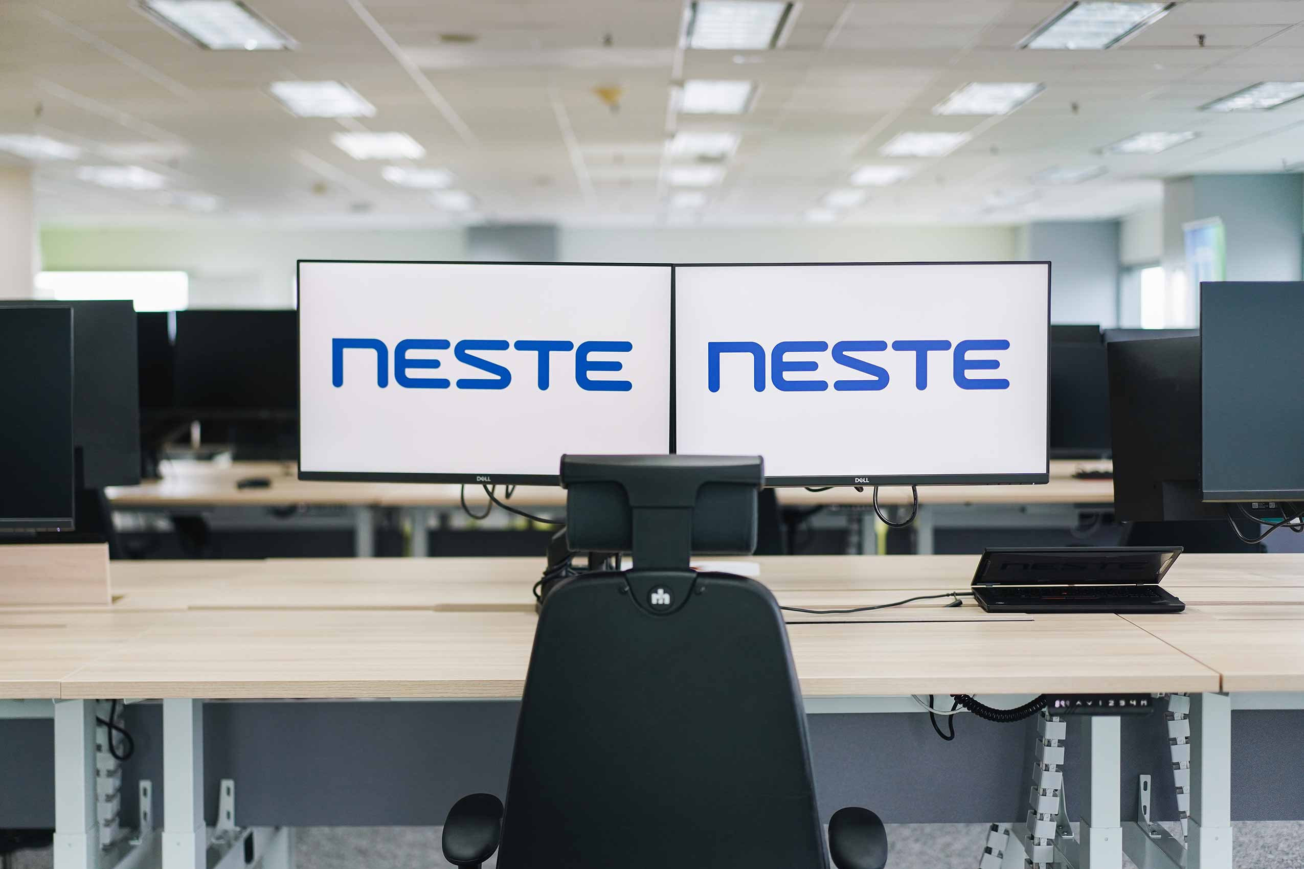 Flokk works together with Neste to create sustainable office in Singapore